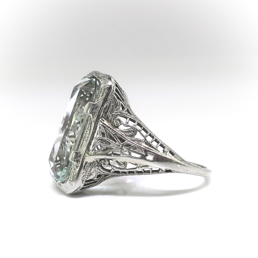 Art Deco Mixed Cut Rectangular Aquamarine Filigree Ring 18K | Antique ...